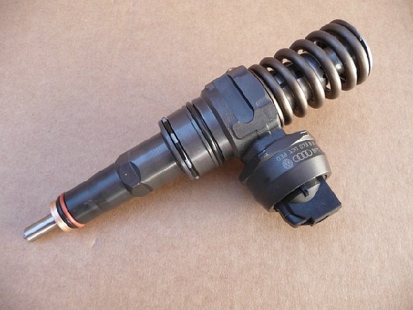 0414720037 Tryska vstřikovací,vstřik BOSCH originál Jednotka trysky ...